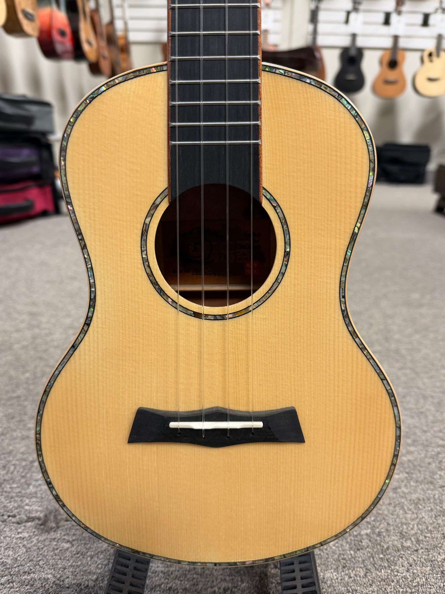 SNAIL BHC-5T Solid Spruce/Ebony Tenor Ukulele w/Case - Aloha City Ukes