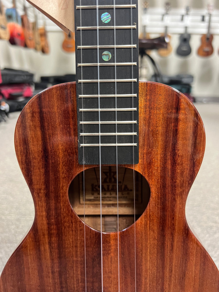 KoAloha KCM-00 Solid Koa Concert Ukulele w/Case #2- Made in Hawaii ...