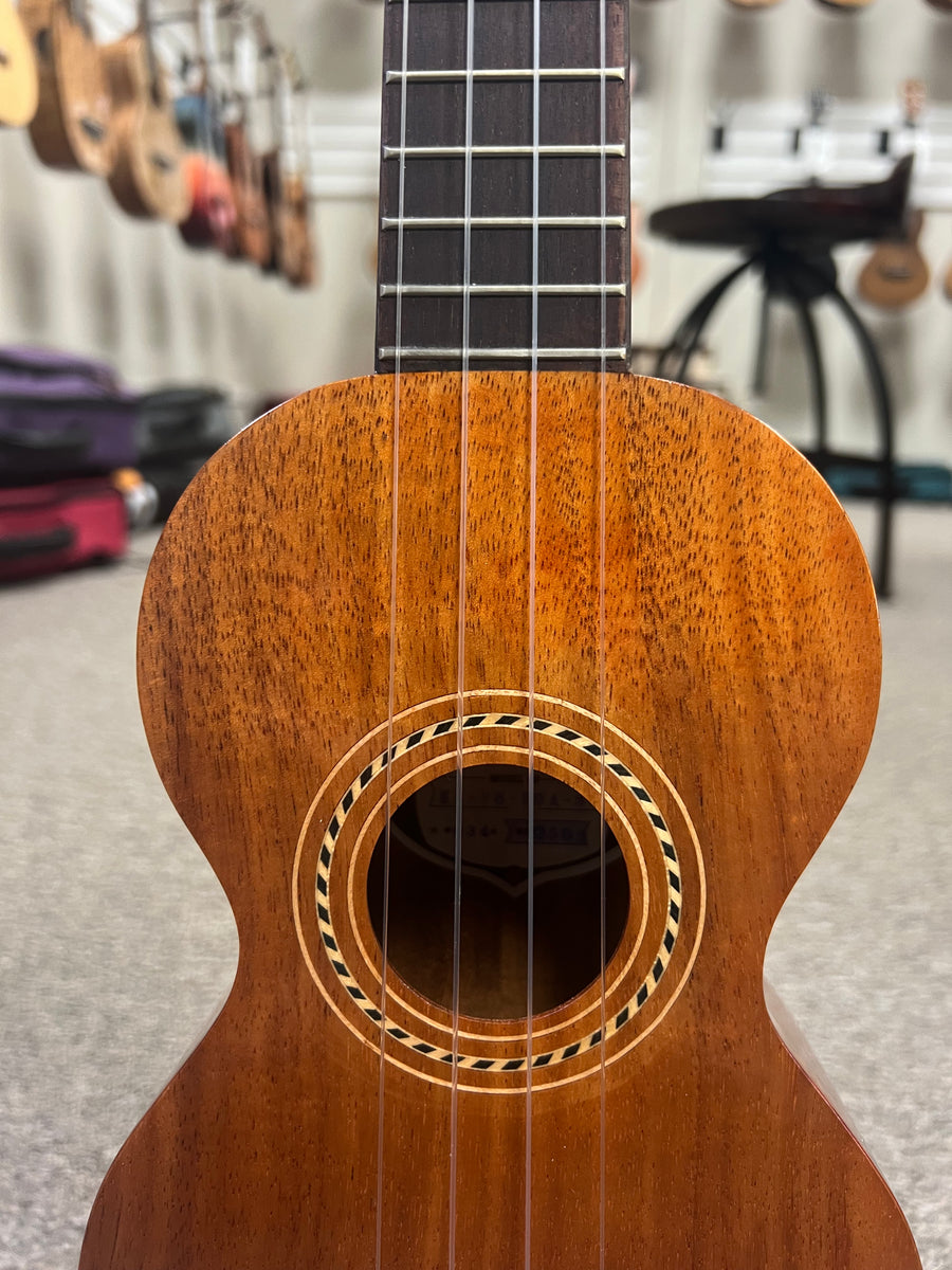 KALA KA-F8 Pan Pacific Solid Koa Figure 8 Soprano Ukulele w/Case ...