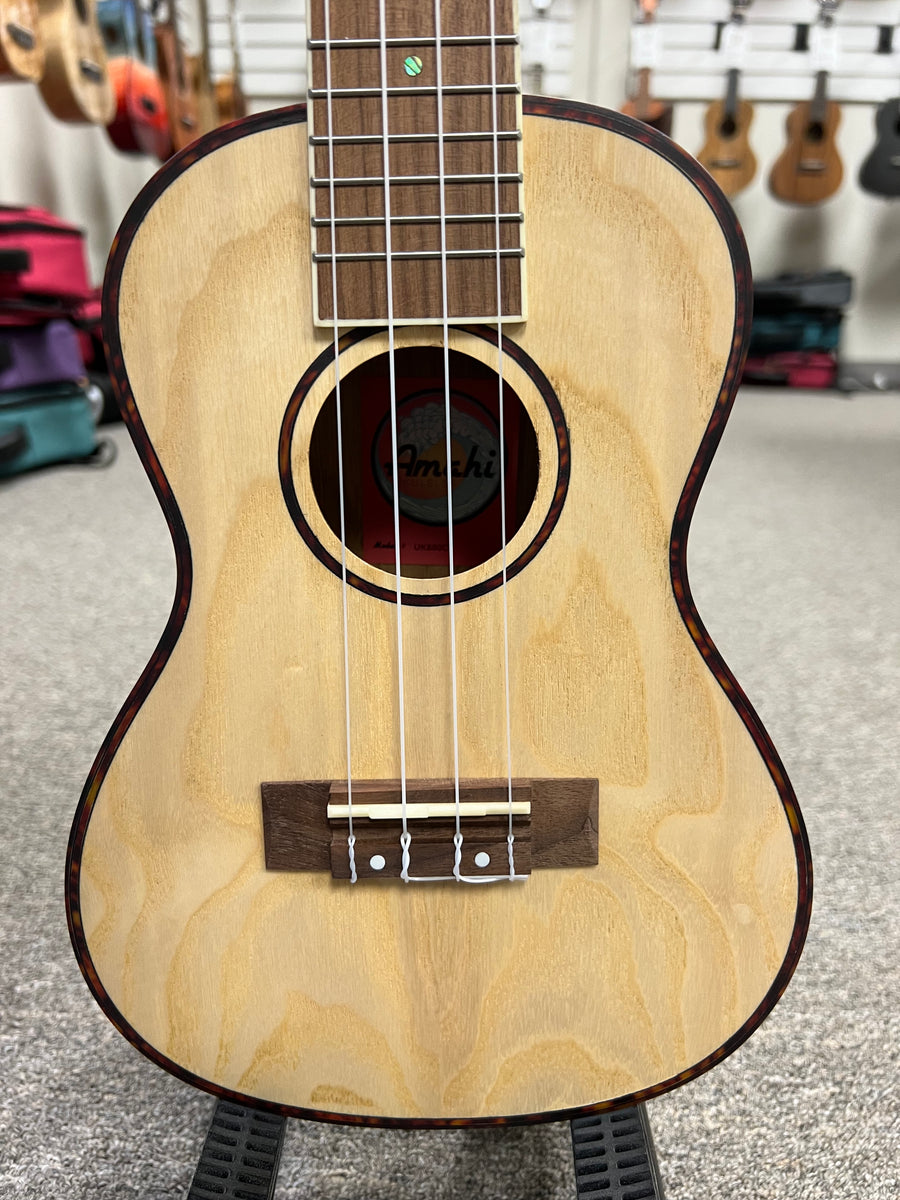 AMAHI UK-880C Quilted Ash Concert Ukulele w/Case - UK880C - Aloha City Ukes