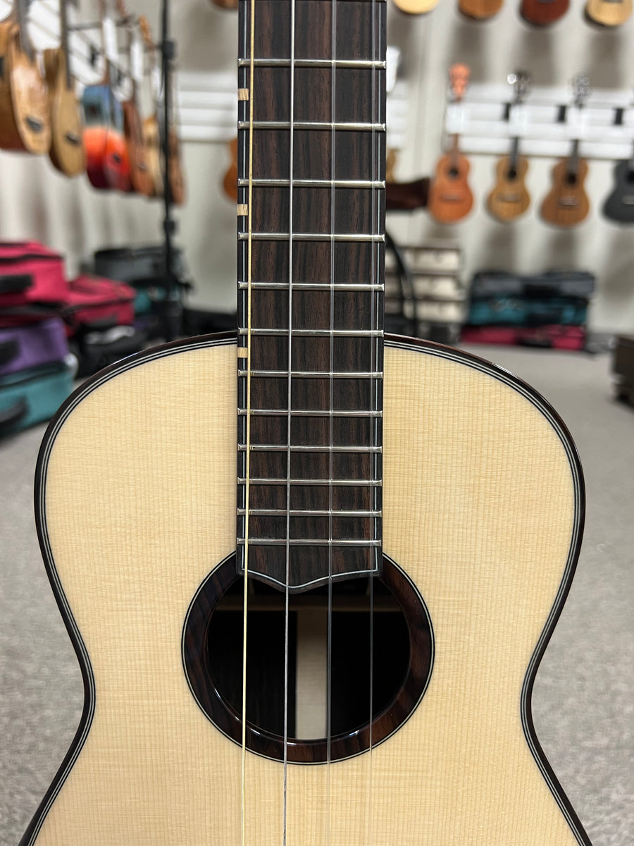 Oli L2-BSE Solid Spruce/Ebony Baritone Ukulele w/Case - Aloha City Ukes